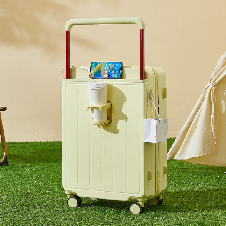 C43618 Carry-on suitcase with telescopic handle and silent, multi ...